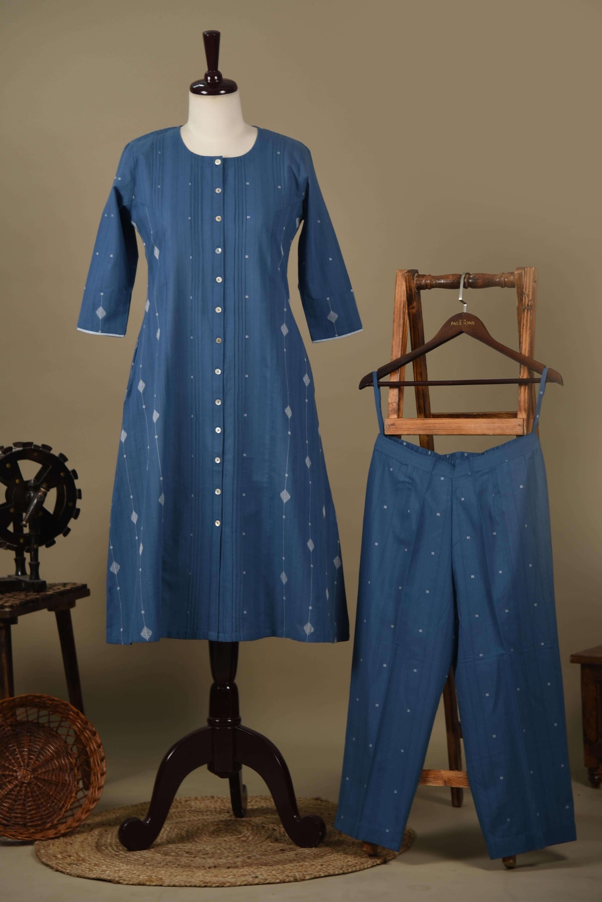 Readymade Dresses for Ladies - Buy Readymade Kurtis & Printed Shirts ...