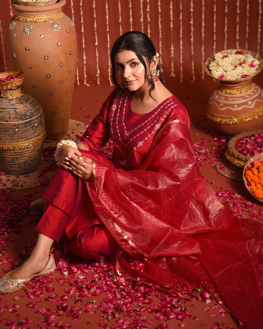 Best Ready-to-Wear Suits and Unstitched Suits for Special Occasions in ...